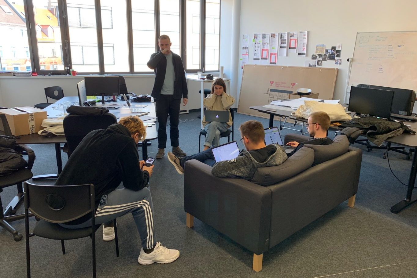 neuzeit Filmagentur // Service Production